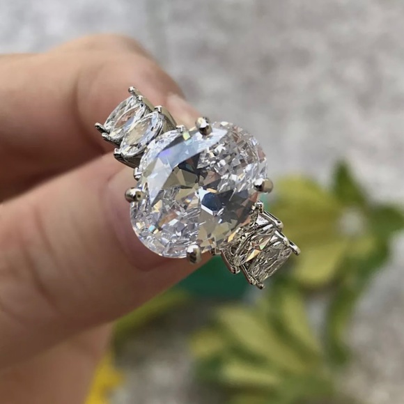 Fashion Jewelry | Jewelry | Sparkling White Sapphire Chunky Bling Ring ...